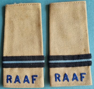Rank – Flying Officer (Pair) – Khaki (RAAF instead of AUSTRALIA ...