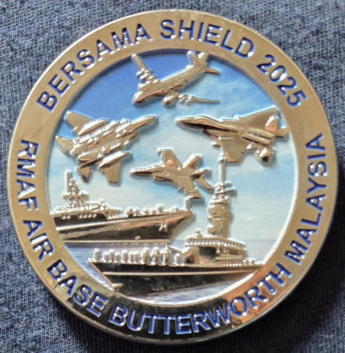 Challenge Coin – Five Nation Integrated Area Defence System Bersama ...