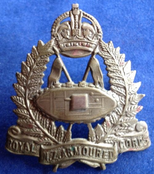 [NZ] – Royal New Zealand Armoured Corps (RNZAC) hat badge – World War 2 ...